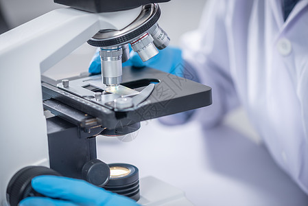 用显微镜实验室进行研究,现代技术高清图片下载-正版图片300886637-摄图网