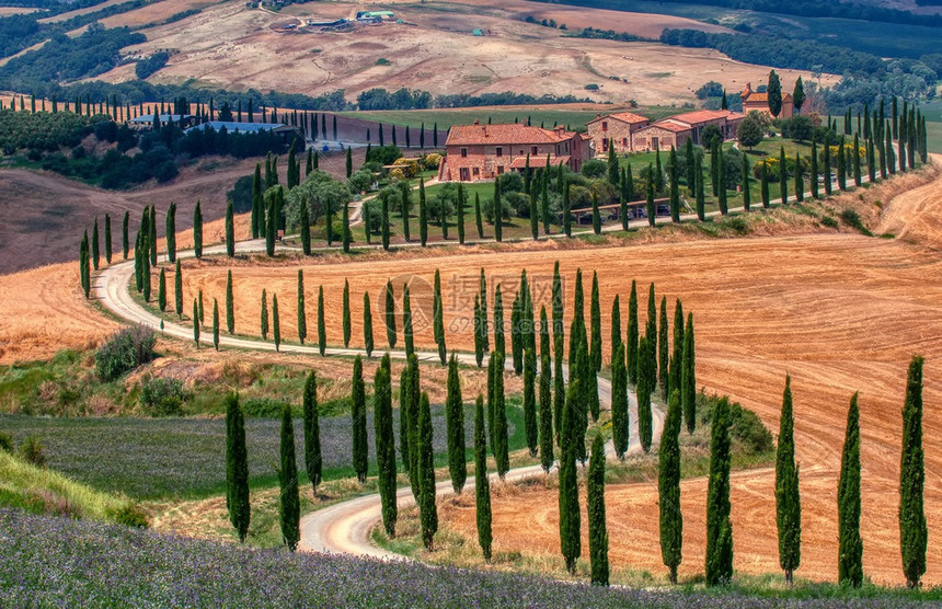 2018年7月5日典型的tuscan房屋vldorciatlyuscan高清图片下载-正版图片303473719-摄图网