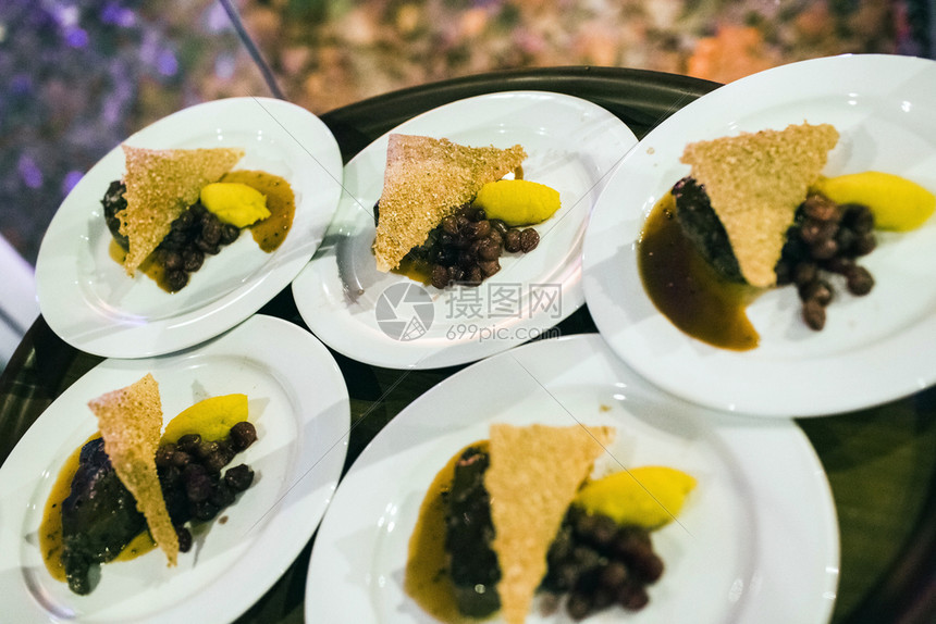 晚宴开胃菜，中西合璧，美食盛宴高清图片下载-正版图片304883273-摄图网