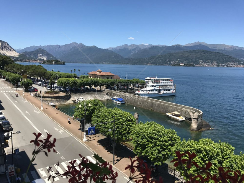 港口旅游斯特雷萨意大利Sresa镇意大利马吉奥雷湖岸景观高清图片下载-正版图片307503681-摄图网