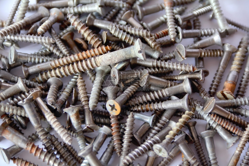 生锈的拧紧螺丝坚果和工具背景图象螺栓高清图片下载-正版图片307504669-摄图网