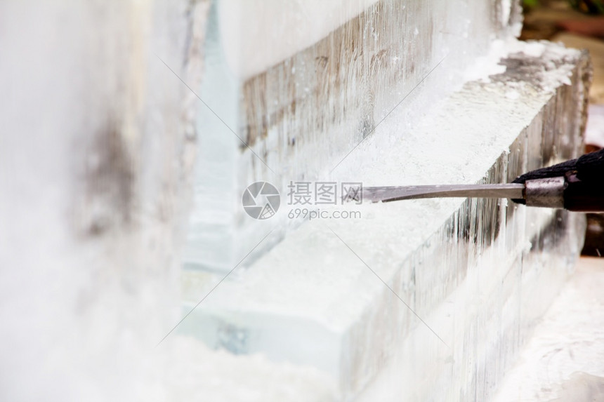 凿冰雕刻冬天寒冷的高清图片下载-正版图片307636325-摄图网