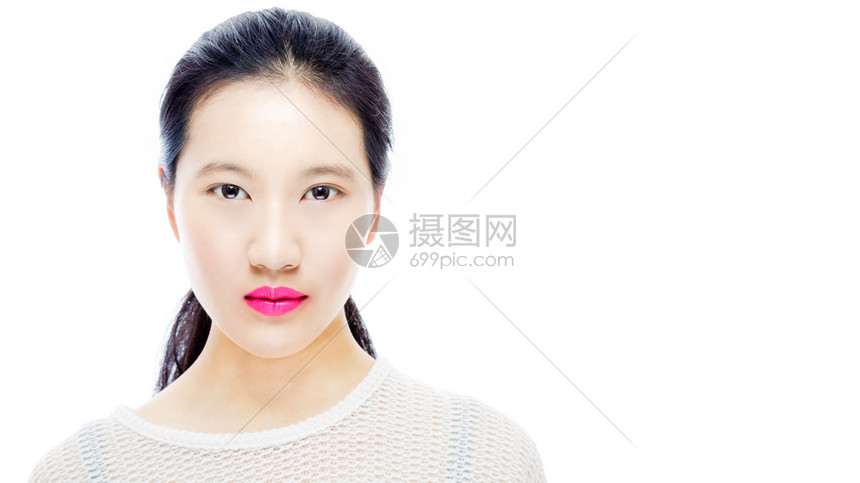 白色背景上的女孩正面照片高清图片下载-正版图片307667983-摄图网