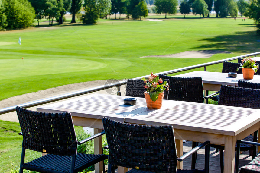 场地高尔夫俱乐部陷阱打高尔夫球高清图片下载-正版图片307727788-摄图网