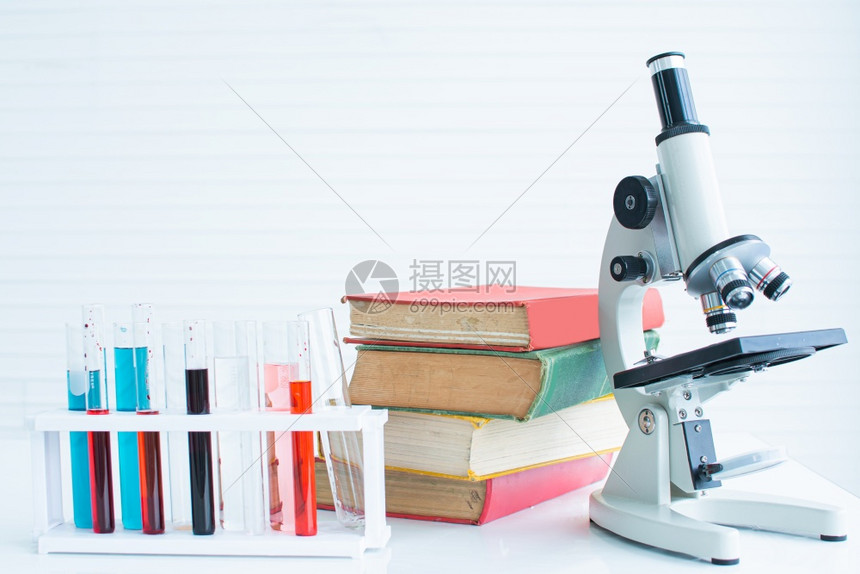 实验试管和显微镜高清图片下载-正版图片307894900-摄图网