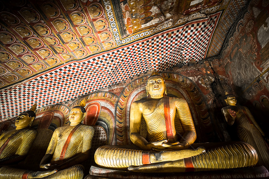 雕塑许多佛像的惊人景象和在斯里兰卡圣金寺丹宝拉洞穴内雕刻的宗教在斯里兰卡旅行目的地标佛塔高清图片下载-正版图片308063255-摄图网