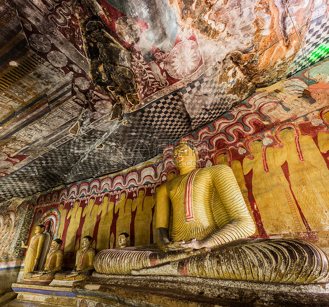 异国情调许多佛像的惊人景象和在斯里兰卡圣金寺丹宝拉洞穴内雕刻的宗教在斯里兰卡旅行目的地禅岩石高清图片下载-正版图片308063259-摄图网
