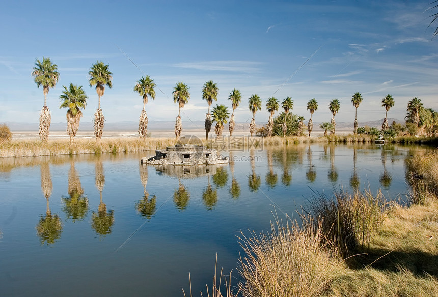 Zzzzx 兹兹克草原部落弹簧温泉旅行孤独灌木矿物沙漠游客高清图片下载-正版图片320110332-摄图网