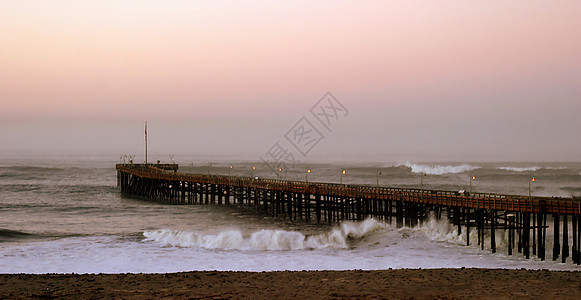 海洋浪潮风暴码头危险损害支撑洪水海滩蓝色全景泡沫海岸线波浪高清图片下载-正版图片320368005-摄图网