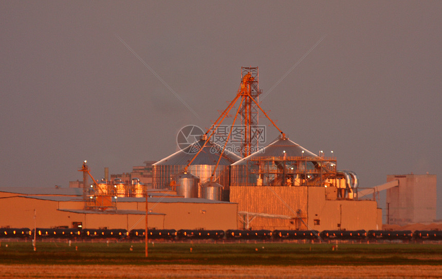 萨斯喀彻温省Ethonal工厂高清图片下载-正版图片320607050-摄图网