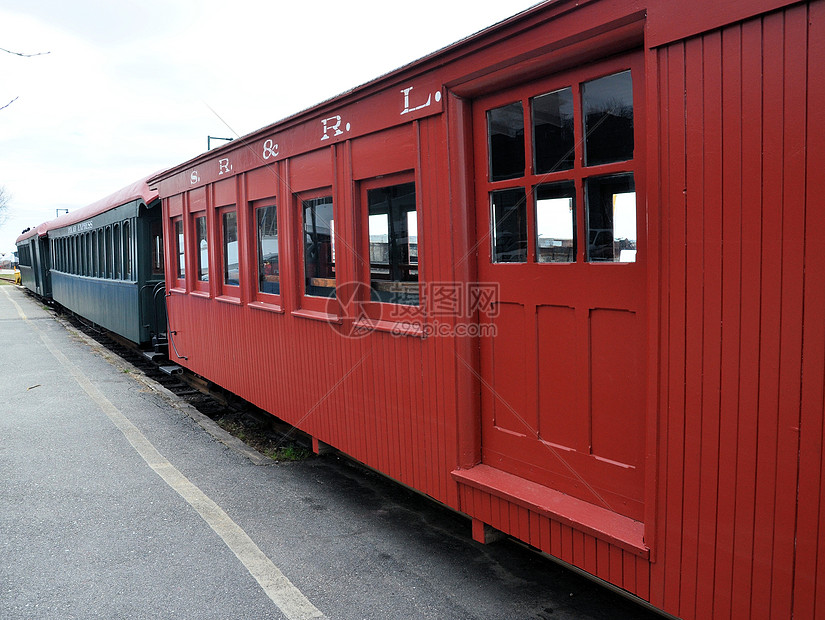 红列火车货物乘客运输铁路红色高清图片下载-正版图片320757383-摄图网