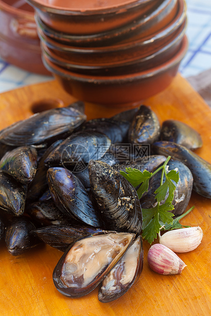 Raw 贝贝类贝类美食营养食物香菜柠檬海鲜高清图片下载-正版图片320777005-摄图网