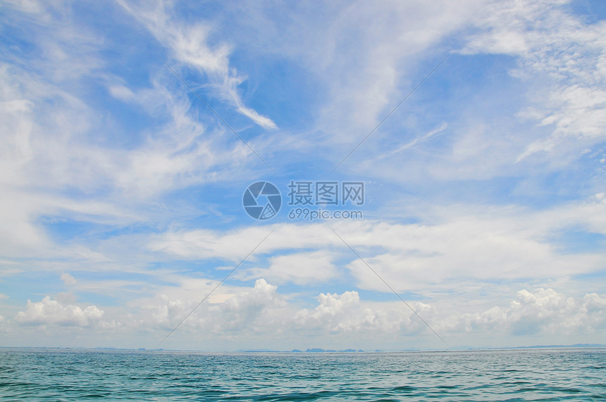蓝天和蓝海海洋天空海浪晴天高清图片下载-正版图片320800139-摄图网