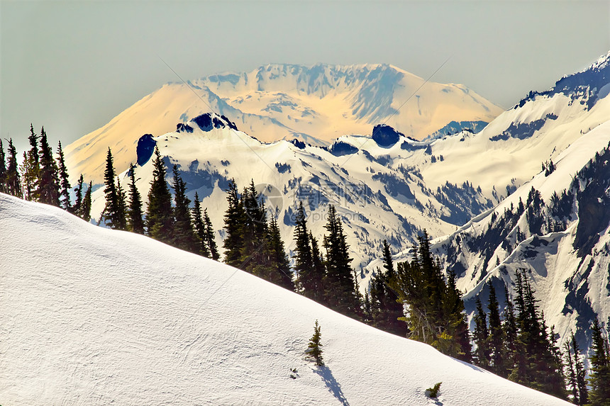 圣海伦斯雪山和海脊线脊线国家首脑雪山旅行冰川山脉公吨风景岩石高清图片下载-正版图片320943358-摄图网