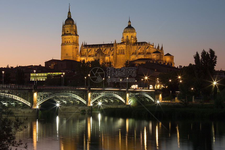 萨拉曼卡大教堂-西班牙高清图片下载-正版图片321786404-摄图网