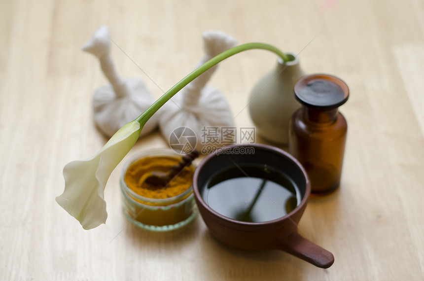 Ayurved使用的香料 石油和按摩工具的安排异国疗法保健治疗奢华药品营养消炎药情调治愈高清图片下载-正版图片321943993-摄图网