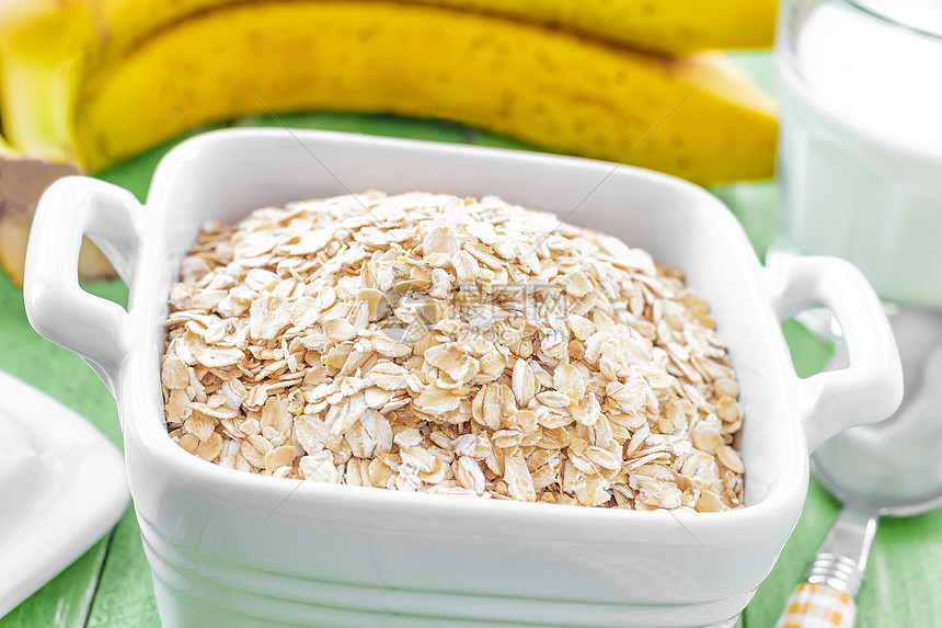 Oat 片块厨房燕麦麦片香蕉小吃粮食美食谷物稀饭薄片高清图片下载-正版图片321981048-摄图网