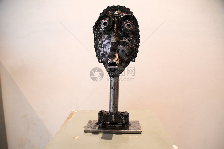 来自坦桑尼亚的Tinga tinga绘画高清图片下载-正版图片322003256-摄图网