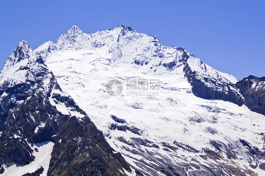 俄罗斯高加索山脉 俄国的高加索山脉风景悬崖冰川季节高度爬坡荒野高清图片下载-正版图片322235706-摄图网