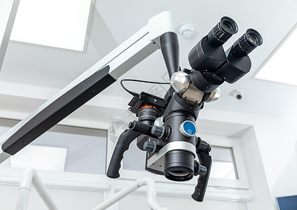 带有显微镜的现代牙科办公室概览照高清图片下载-正版图片506332822-摄图网