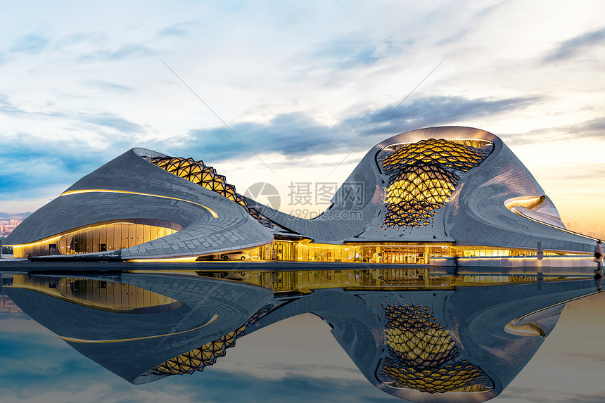 哈尔滨大剧院高清图片下载-正版图片500483212-摄图网
