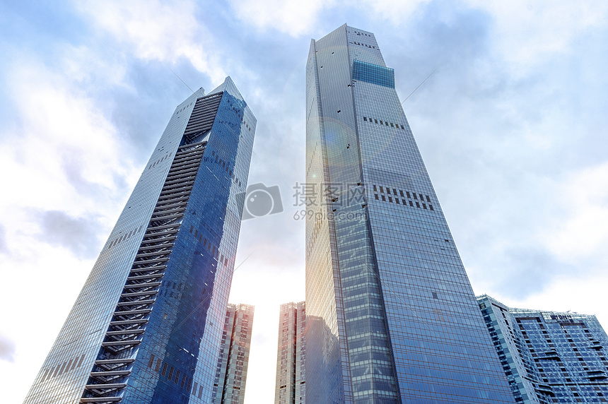 仰视摩天楼高清图片下载-正版图片500586478-摄图网