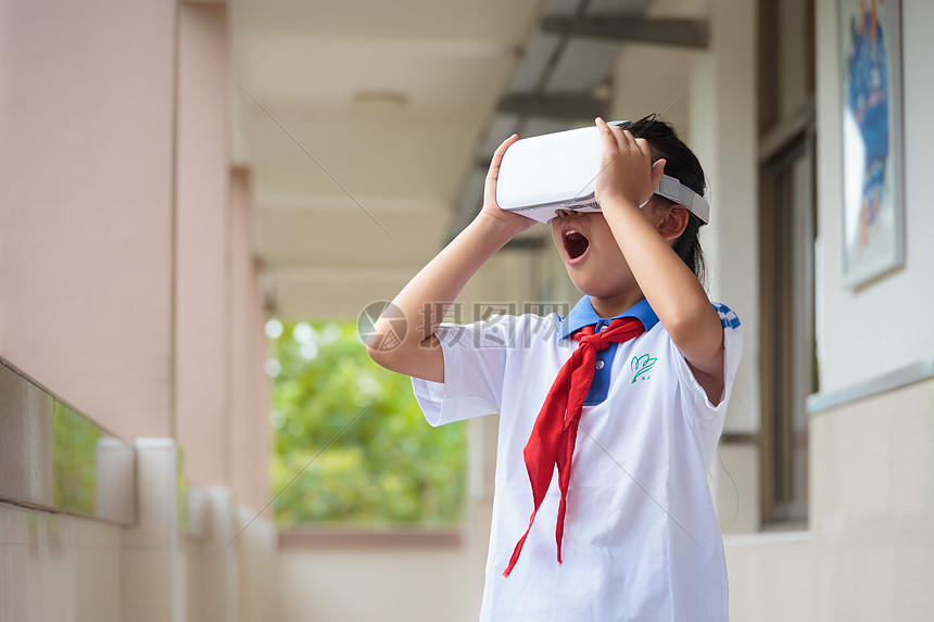 学生学校教育VR高清图片下载-正版图片500603150-摄图网