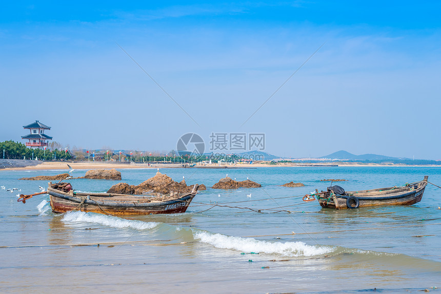 青岛海边的渔船高清图片下载-正版图片500681412-摄图网