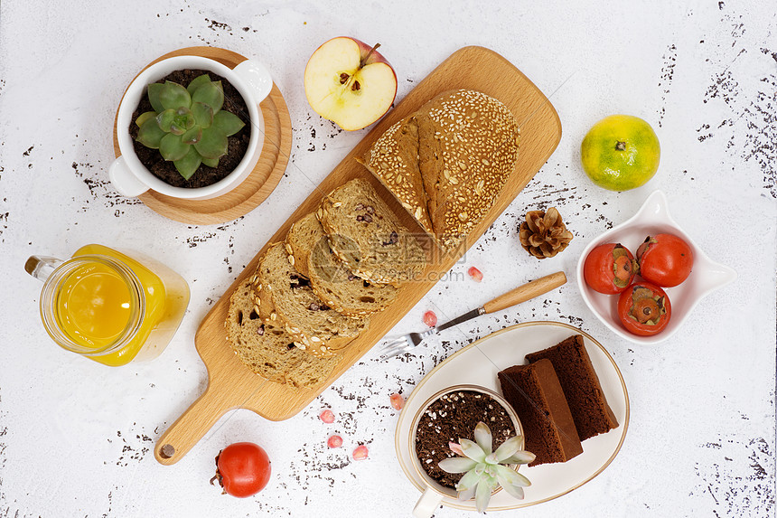 面包和水果高清图片下载-正版图片500690785-摄图网