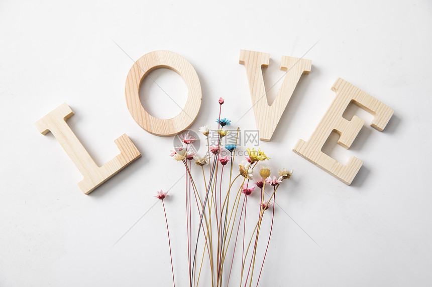 情人节love高清图片下载-正版图片500773851-摄图网