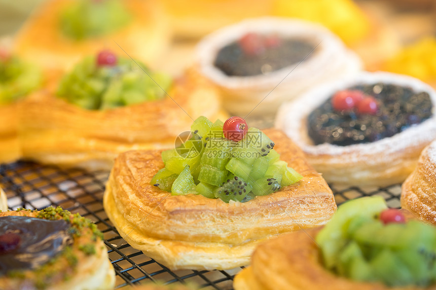 水果面包高清图片下载-正版图片500859872-摄图网