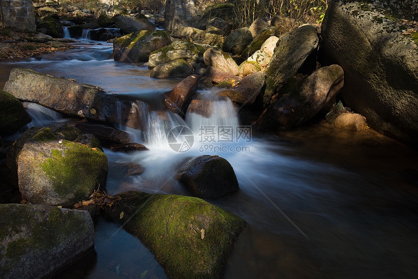 溪水流水高清图片下载-正版图片501201225-摄图网