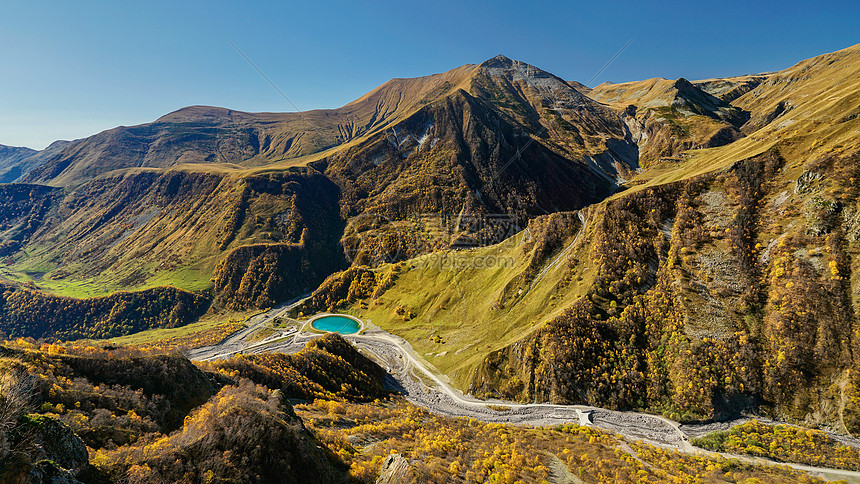 格鲁吉亚卡兹别克山脉湖高清图片下载-正版图片501566897-摄图网