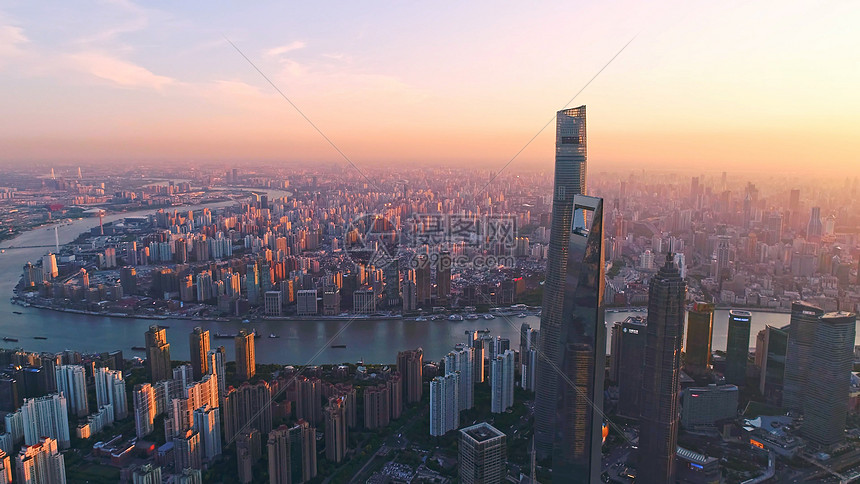 陆家嘴的黄昏高清图片下载-正版图片501624679-摄图网