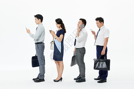 一群人看手机图片_一群人看手机素材_一群人看手机高清图片_摄图网图片下载