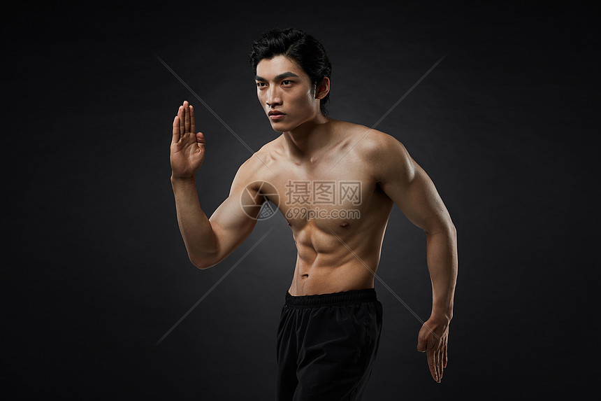运动男性肌肉展示高清图片下载-正版图片501635558-摄图网