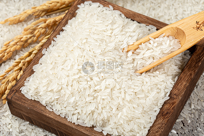 木盒里的长粒香大米高清图片下载-正版图片501688044-摄图网