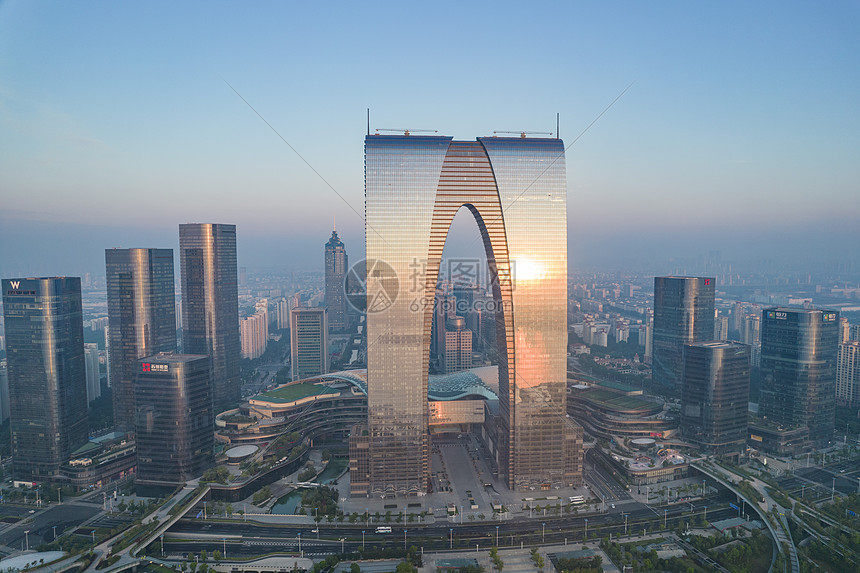 苏州地标建筑东方之门高清图片下载-正版图片501770204-摄图网