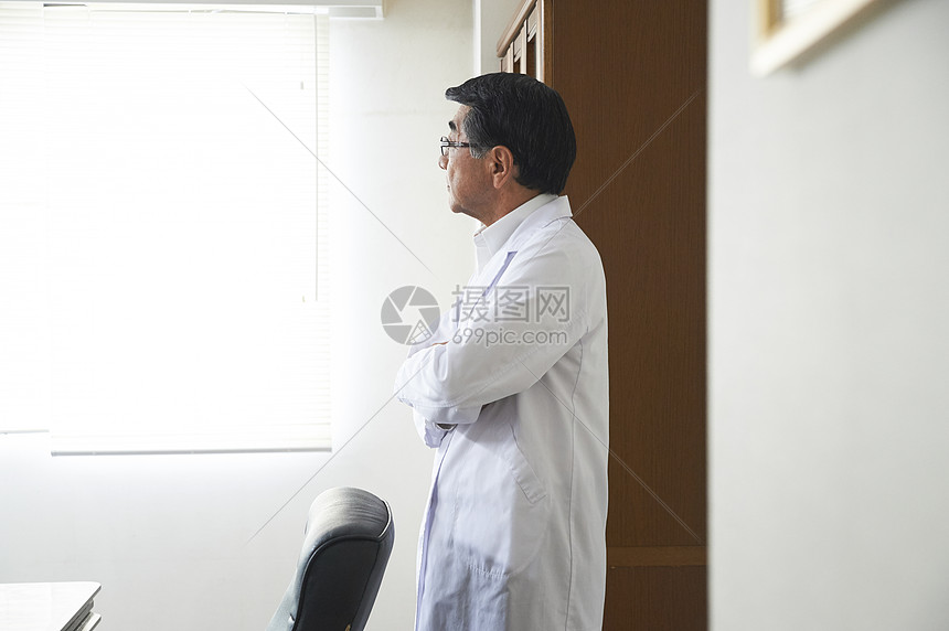 医院主任形象高清图片下载-正版图片502048004-摄图网