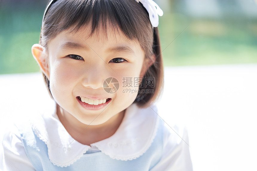 快乐可爱的女孩肖像高清图片下载-正版图片502266795-摄图网