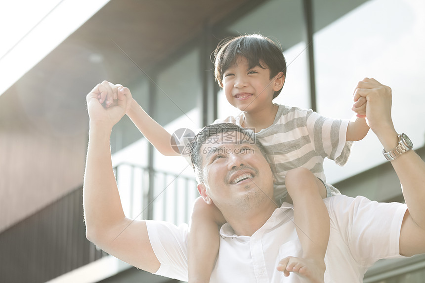 和睦的家庭生活高清图片下载-正版图片502303662-摄图网