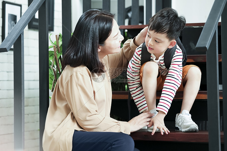 和睦的家庭生活高清图片下载-正版图片502303714-摄图网