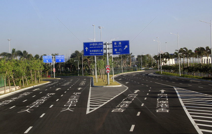 公路分叉口高清图片下载-正版图片502411302-摄图网