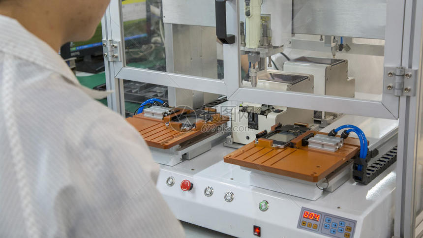 手机工厂生产加工高清图片下载-正版图片502412047-摄图网