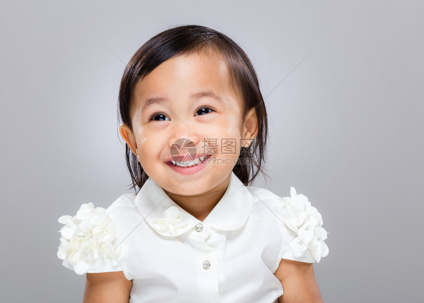 可爱的女孩高清图片下载-正版图片502517283-摄图网