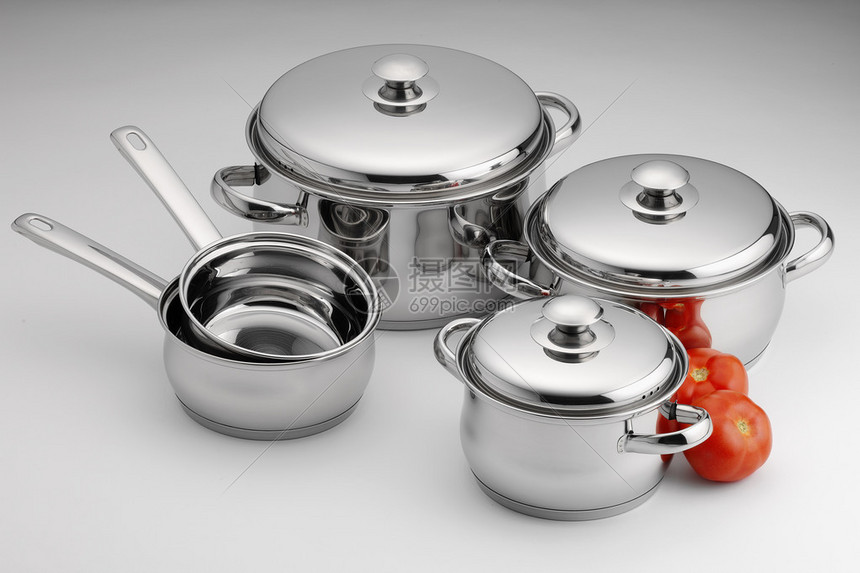 中背景的不锈钢厨具高清图片下载-正版图片502567088-摄图网