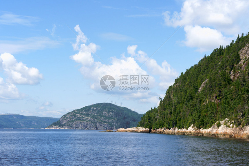 加拿大魁北克Tadoussac和SaguenayFjord附近高清图片下载-正版图片502637041-摄图网
