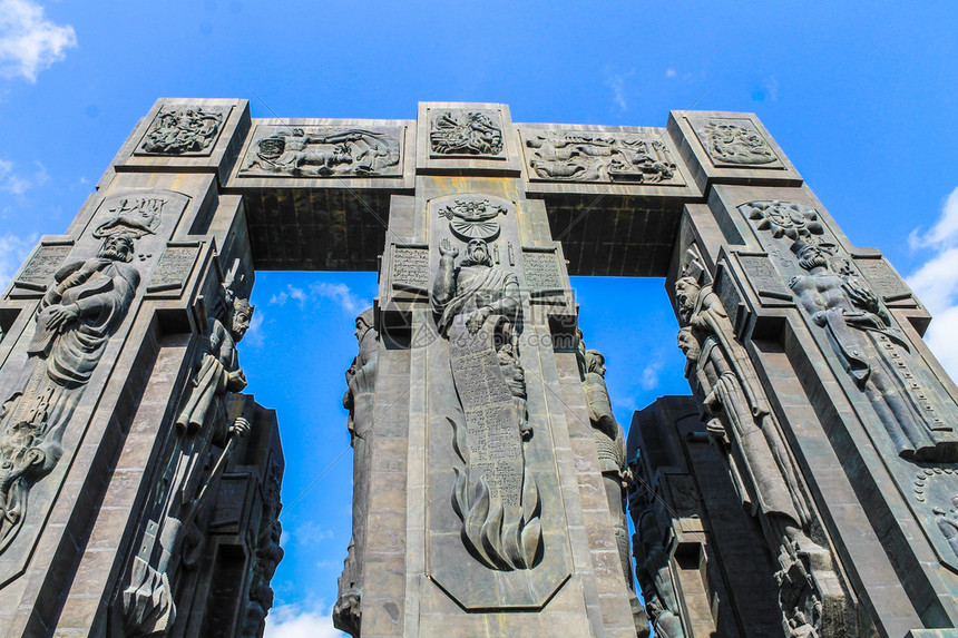 纪念格鲁吉亚历史ZurabTsereteli高清图片下载-正版图片502647273-摄图网