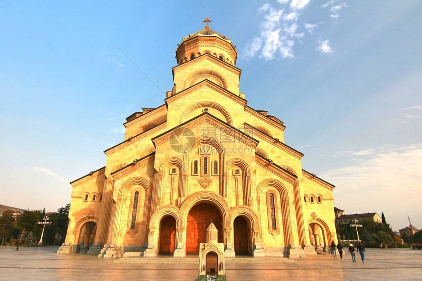 格鲁吉亚首府第比利斯圣三一公会T高清图片下载-正版图片502653139-摄图网