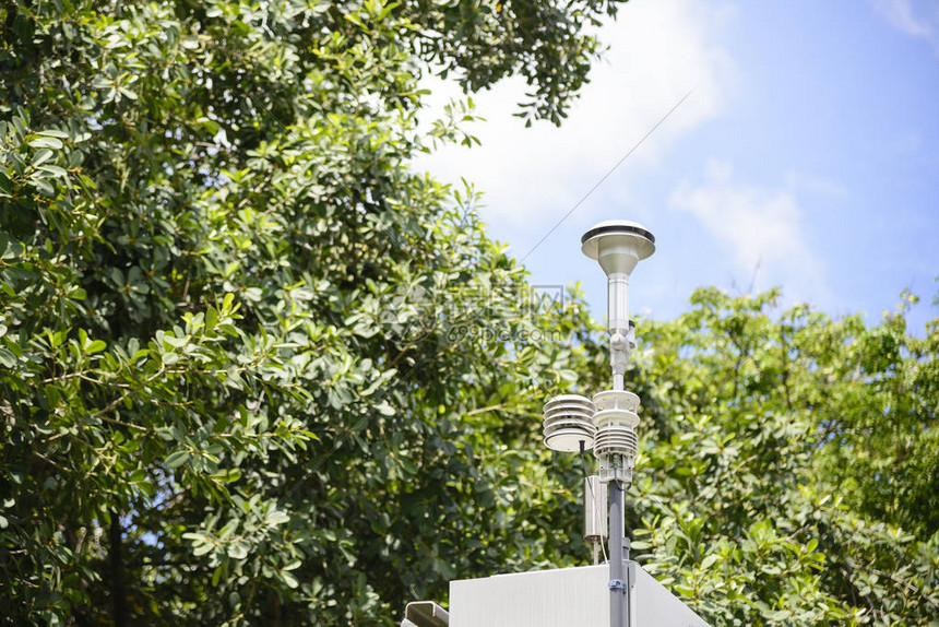 公园的污染检测站高清图片下载-正版图片502654454-摄图网